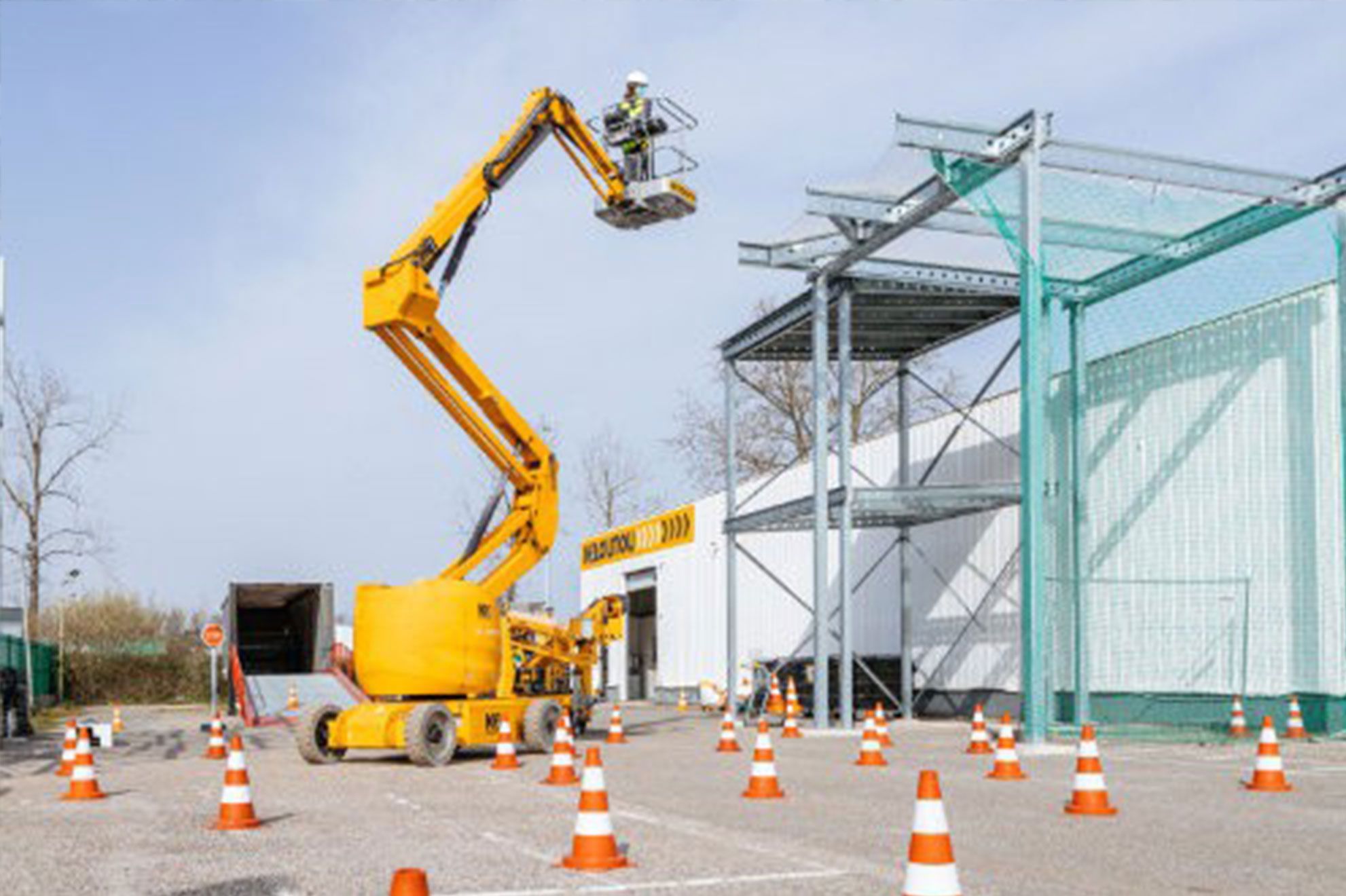 Nacelle à mât vertical électrique automotrice - 8,15 m - Kiloutou