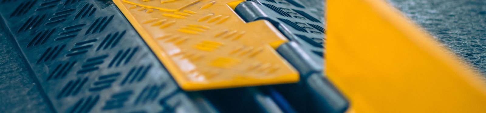 Location de plaque de protection des sols, dès 2€/jour - Kiloutou