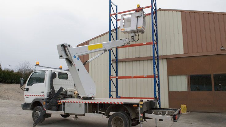 Quel permis CACES® pour un camion nacelle ? - Kiloutou